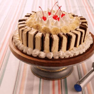 Banana Split Ice Cream Cake | Braum's