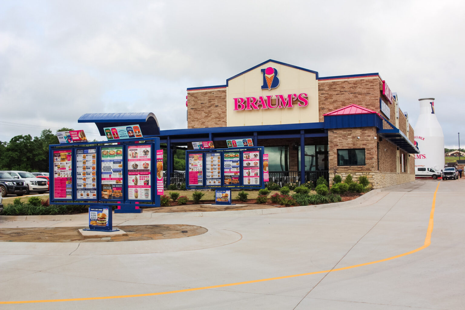 Store #319: 4595 East Waterloo Road, Edmond, OK, 73034 | Braum's